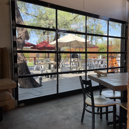 BARNYARD CRAFTHOUSE & EATERY - Updated December 2024 - 351 Photos & 411 ...