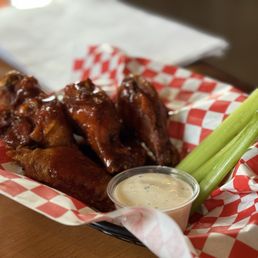 WING KING - Updated November 2025 - 189 Photos & 125 Reviews - 101 E ...