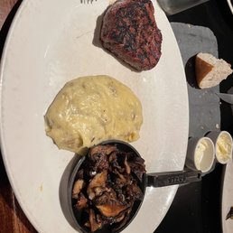 J GILBERTS WOOD FIRED STEAKS & SEAFOOD - Updated July 2025 - 1525 ...