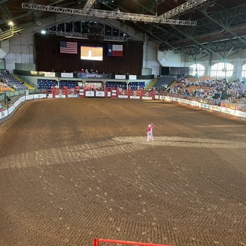 COWTOWN COLISEUM - 261 Photos & 80 Reviews - 121 E Exchange Ave, Fort ...