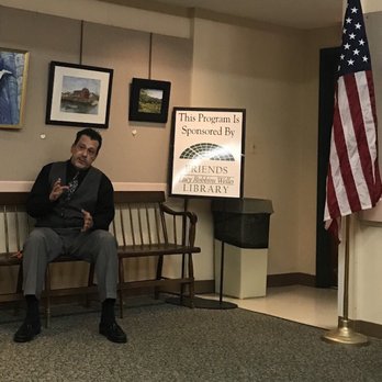 LUCY ROBBINS WELLES LIBRARY - Updated December 2025 - 18 Photos & 15 ...