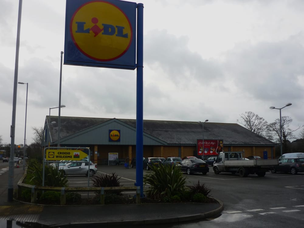 LIDL - Updated July 2025 - Industrial Estate Road, Llangefni, Isle of ...