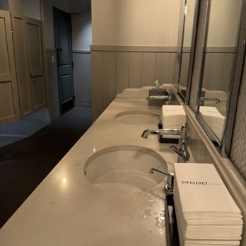 MOOO.... SEAPORT - Updated December 2024 - 302 Photos & 102 Reviews ...