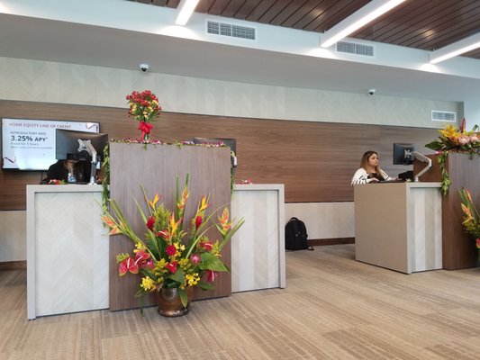 FIRST HAWAIIAN BANK - MANOA BRANCH - Updated June 2026 - 25 Photos & 19 ...