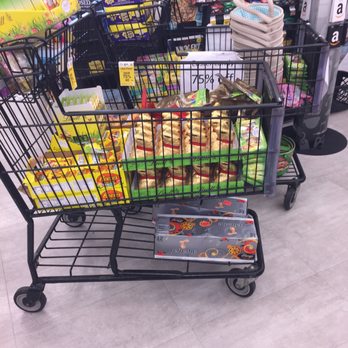 VONS - Updated January 2026 - 35 Photos & 33 Reviews - 2010 Cliff Dr ...