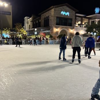 THE VERANDA - Updated October 2025 - 372 Photos & 155 Reviews - 2001 ...