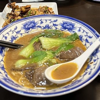 MEET NOODLES - Updated January 2025 - 538 Photos & 413 Reviews - 2121 ...