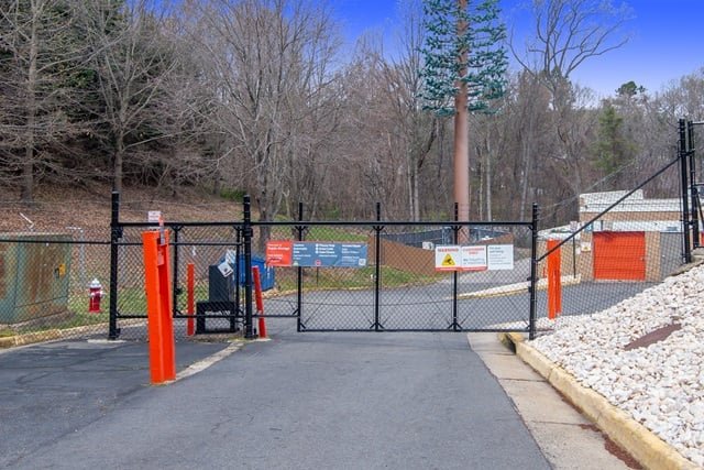 PUBLIC STORAGE - Updated February 2025 - 32 Photos & 36 Reviews - 5797 ...