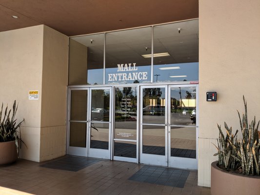 CITRUS VILLAGE SHOPPING CENTER - Updated June 2025 - 13 Photos - 700 E ...