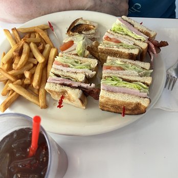 DINOS GYROS - Updated January 2026 - 70 Photos & 104 Reviews - 1319 E ...