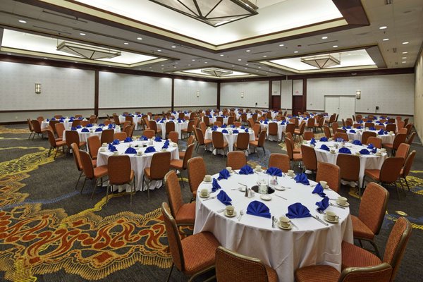 HILTON RALEIGH NORTH HILLS - Updated December 2025 - 329 Photos & 161 ...