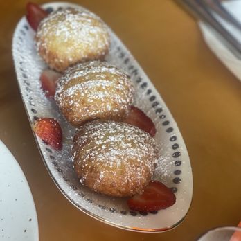 NOM CAFE - Updated October 2024 - 79 Photos & 36 Reviews - 23 Forest ...