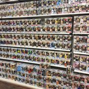 ROYAL COLLECTIBLES - 28 Photos & 74 Reviews - Comic Books - 96-01 ...