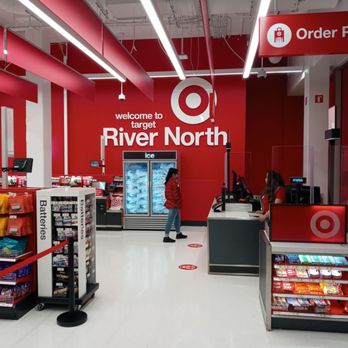TARGET - Updated December 2025 - 33 Photos & 17 Reviews - 630 N LaSalle ...