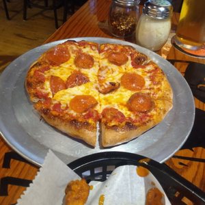 CARDINAL PIZZA SHOP - 86 Photos & 94 Reviews - Westerville, Ohio ...