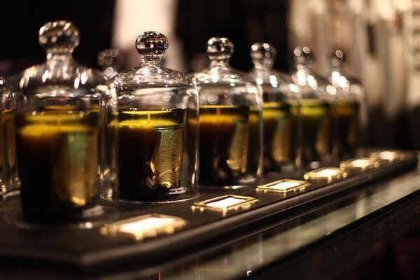 GIN & THE BANKER - Updated October 2025 - 10028 Main St, Bellevue ...