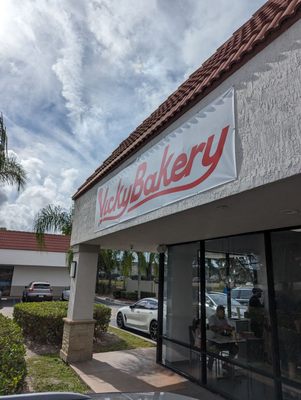 VICKY BAKERY - Updated October 2025 - 115 Photos & 61 Reviews - 10113 ...