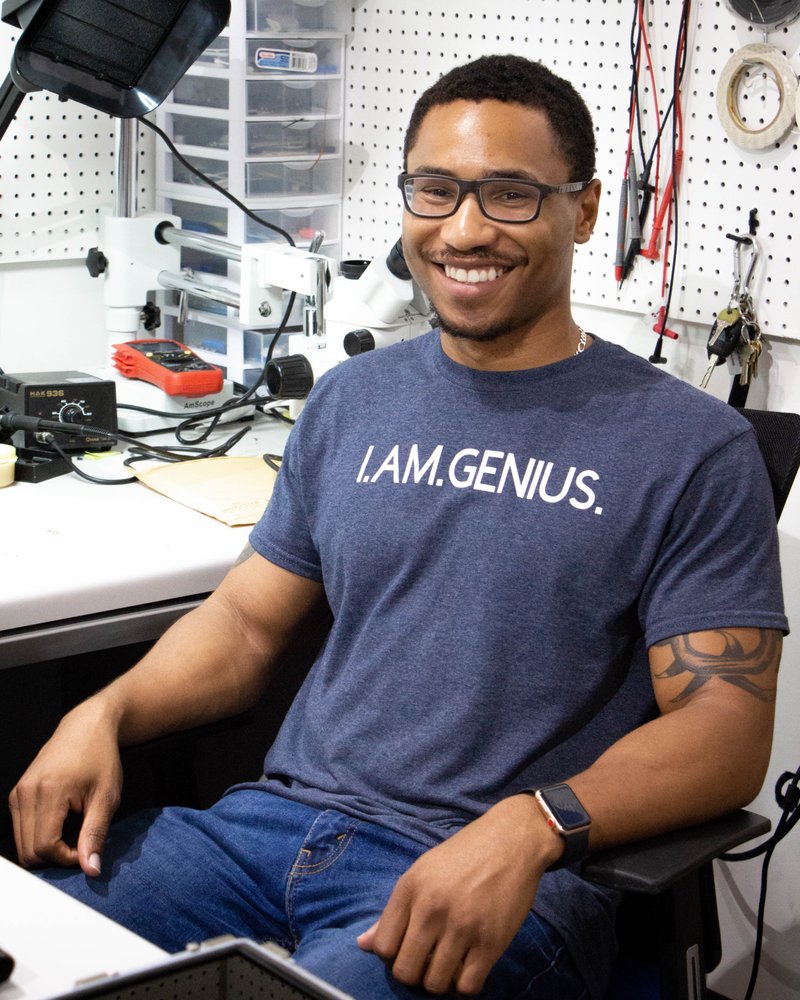 GENIUS REPAIR SOLUTIONS - Updated December 2025 - 25 Photos - 1332 Main ...