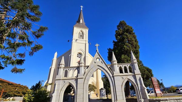 HOLY CROSS CATHOLIC CHURCH - Updated December 2025 - 30 Photos & 16 ...