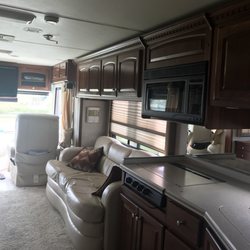 PPL MOTOR HOMES - 32 Photos & 133 Reviews - RV Dealers - 10777 ...