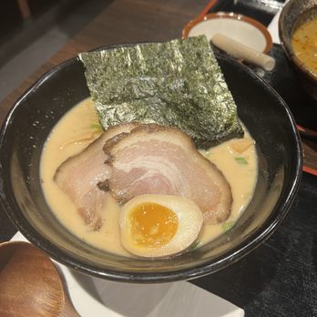 RAMEN ISSHIN - Updated June 2024 - 230 Photos & 93 Reviews - 609 Queen ...
