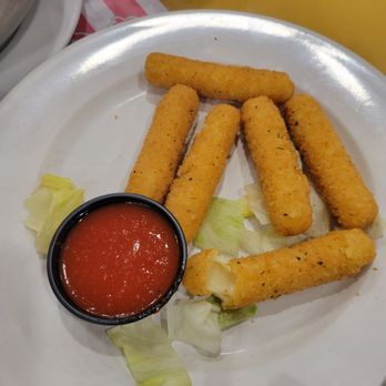 VILLA MONTE PIZZERIA & RESTAURANT - Updated December 2025 - 110 Photos ...