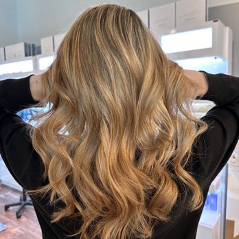 LIRA GUZI SALON - 681 Photos & 104 Reviews - 472 W Erie St, Chicago ...