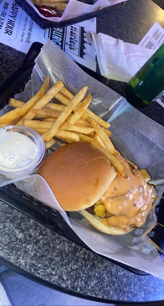 HARVEY’S WINEBURGER - 239 Photos & 442 Reviews - 4812 N 16th St ...