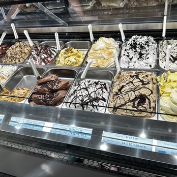 CAPRI GELATO & COFFEE BAR - Updated August 2024 - 235 Photos & 192 ...