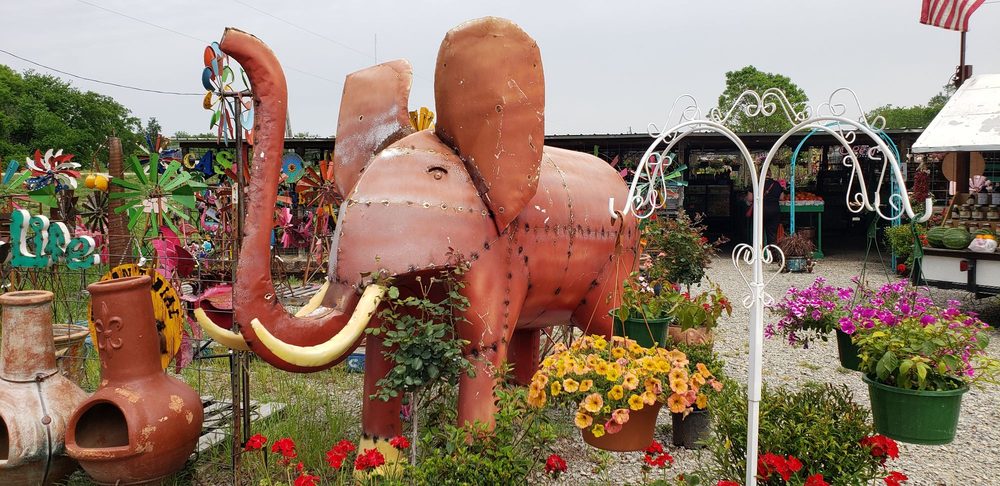 CASIE’S CORNER - Updated December 2025 - 15 Photos - 604 N Tx Hwy 121 ...