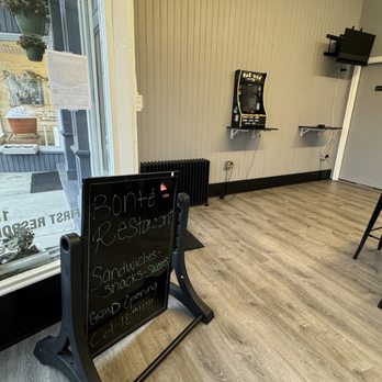 BONTE RESTAURANT - Updated December 2025 - 21 Photos - 18 School St ...