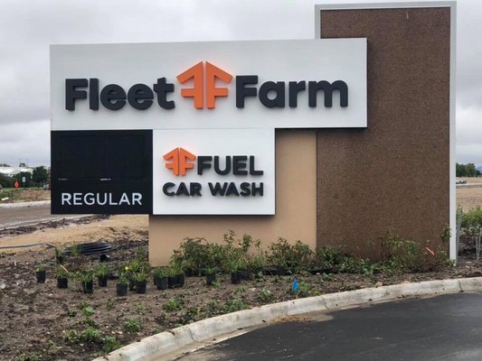 FLEET FARM - Updated October 2025 - 10 Photos & 35 Reviews - 1516 ...