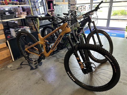 THE PEDDLER BIKE SHOP - Updated January 2026 - 44 Photos & 94 Reviews ...