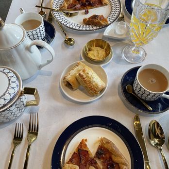 TORRA TEA - Updated June 2025 - 42 Photos & 25 Reviews - 11205 E ...