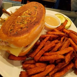 HOGSHEAD CAFE - Updated July 2024 - 884 Photos & 546 Reviews - 8902 W ...