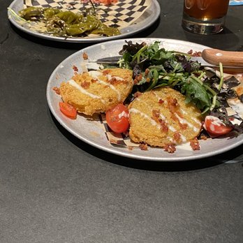 STACK 571 BURGER AND WHISKEY BAR - Updated June 2025 - 455 Photos & 350 ...