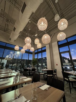 ACACIA MIDTOWN - Updated January 2026 - 163 Photos & 77 Reviews - 2363 ...