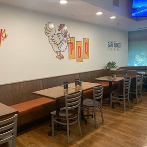 PDQ TEST KITCHEN - 71 Photos & 32 Reviews - 4343 Anchor Plaza Pkwy ...