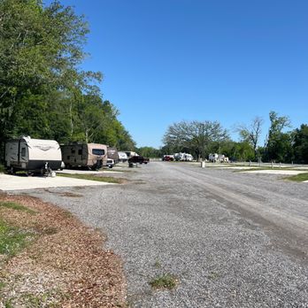 LEVEE VIEW RV PARK - Updated November 2025 - 13 Photos - 28220 LA-405 ...