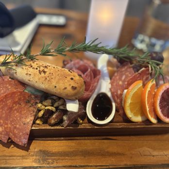 QUENCH TAPS AND TAPAS - Updated December 2025 - 237 Photos & 195 ...