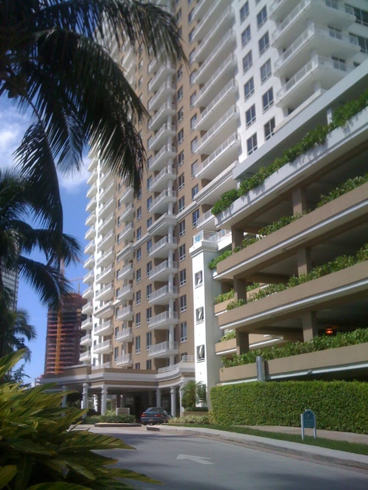 COURTS BRICKELL KEY - Updated August 2025 - 801 Brickell Key Blvd ...