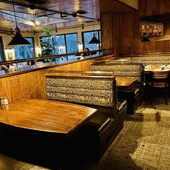 COWESETT INN - Updated December 2025 - 116 Photos & 117 Reviews - 226 ...