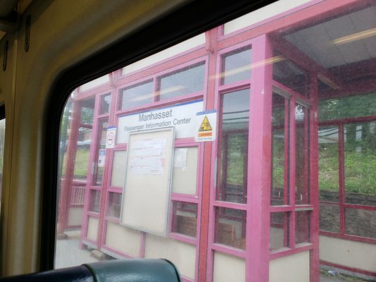 MANHASSET LIRR STATION - Updated October 2025 - 11 Photos - Plandome Rd ...