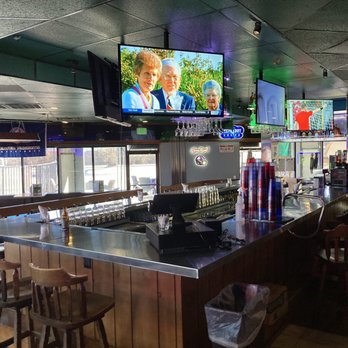 GREENFIELDS POOL & SPORTS BAR - Updated December 2025 - 57 Photos & 64 ...