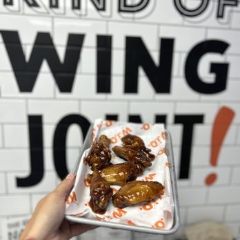 WING IT ON! - Updated December 2025 - 176 Photos & 141 Reviews - 516 ...