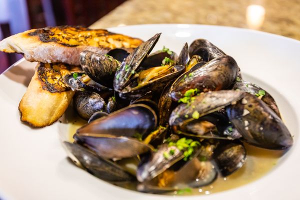 KORNERSTONE BISTRO - 108 Photos & 125 Reviews - 8262 Market St ...