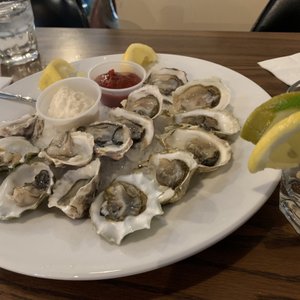 SHUCKER’S OYSTER BAR - 167 Photos & 296 Reviews - 4814 SE Hwy 101 ...