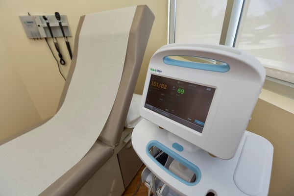 HELEN ROSTAMLOO, MD - Updated January 2026 - 13 Photos & 50 Real ...