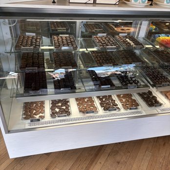 WINANS CHOCOLATES + COFFEES - Updated August 2025 - 128 Photos & 125 ...