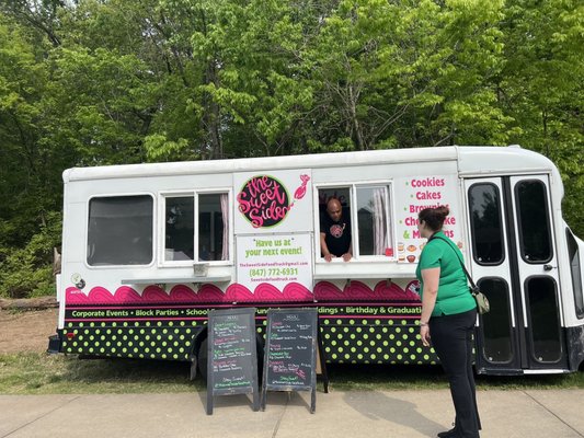 THE SWEET SIDE - Updated December 2025 - Belleville, Illinois - Food ...